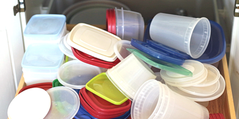 Bye bye messy tupperware cabinet | A Minie Life